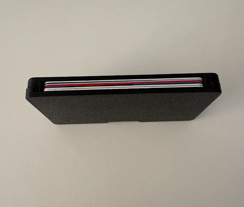 Slide card wallet by AroW MakerWorld: Download Free 3D Models