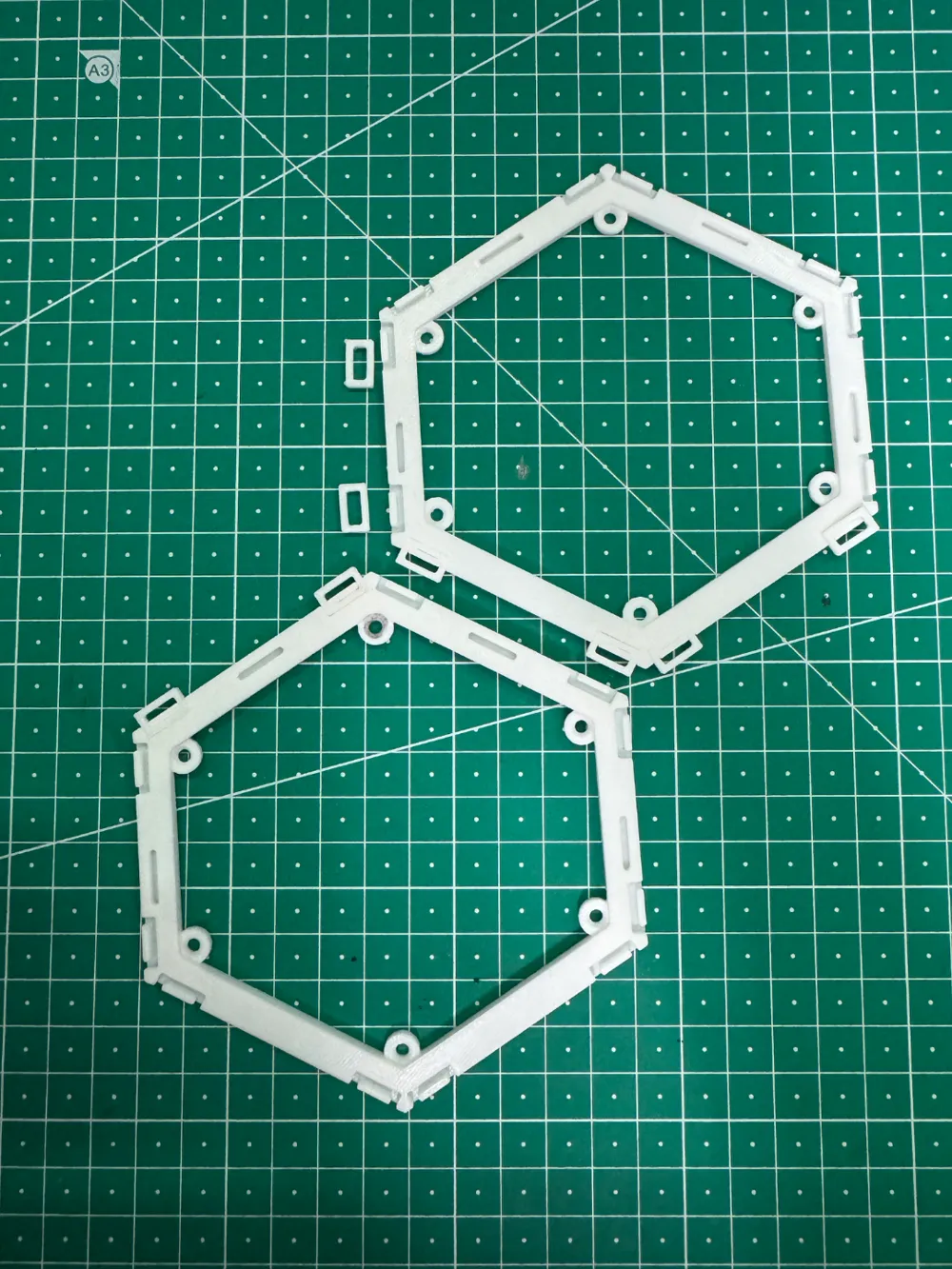 Hexagon Scale Wall Panels by Loty3D MakerWorld: Download Free 3D Models