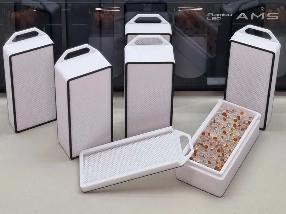 No Spill AMS 2 Pro silica gel desiccant boxes by Professional3D ...