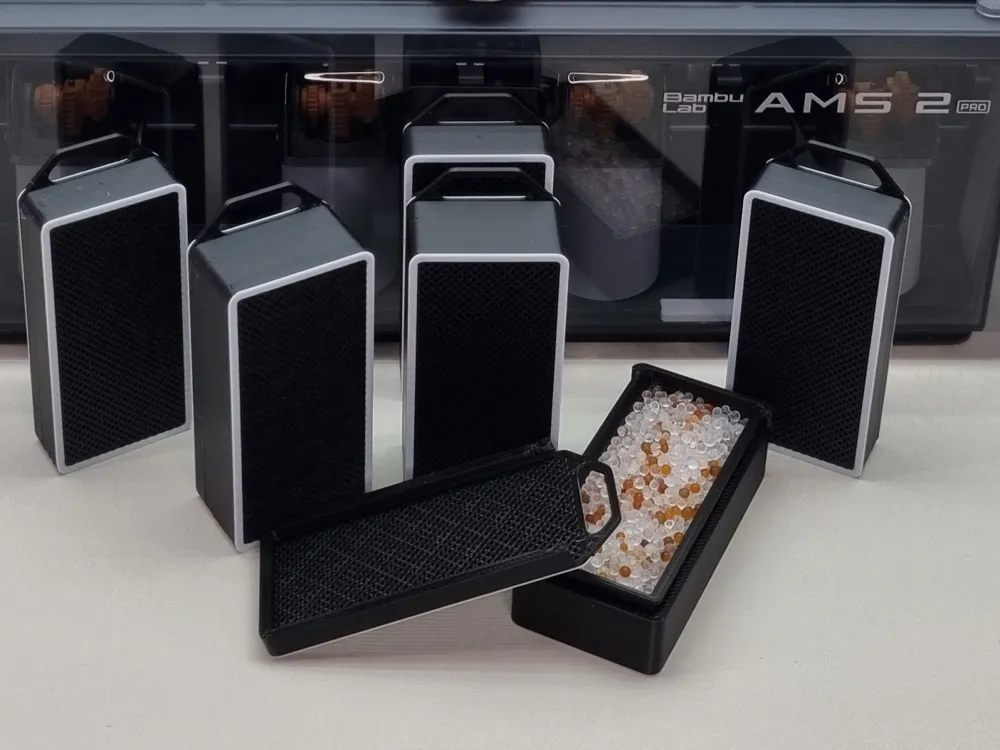 No Spill AMS 2 Pro silica gel desiccant boxes by Professional3D ...