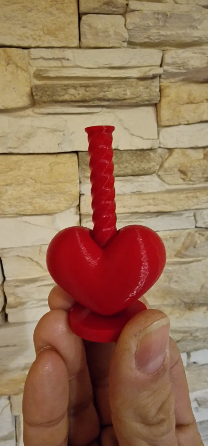 Love Heart Toy spinner Juguete Corazon del Amor by darvil66 - MakerWorld