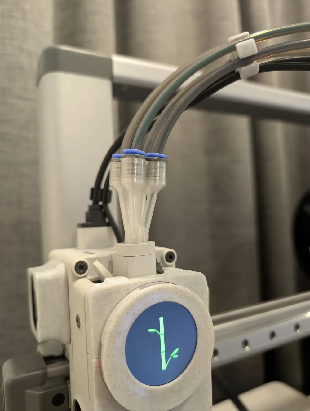 A1 AMS Lite Hub for external spool (quick release) - Free 3D Print ...
