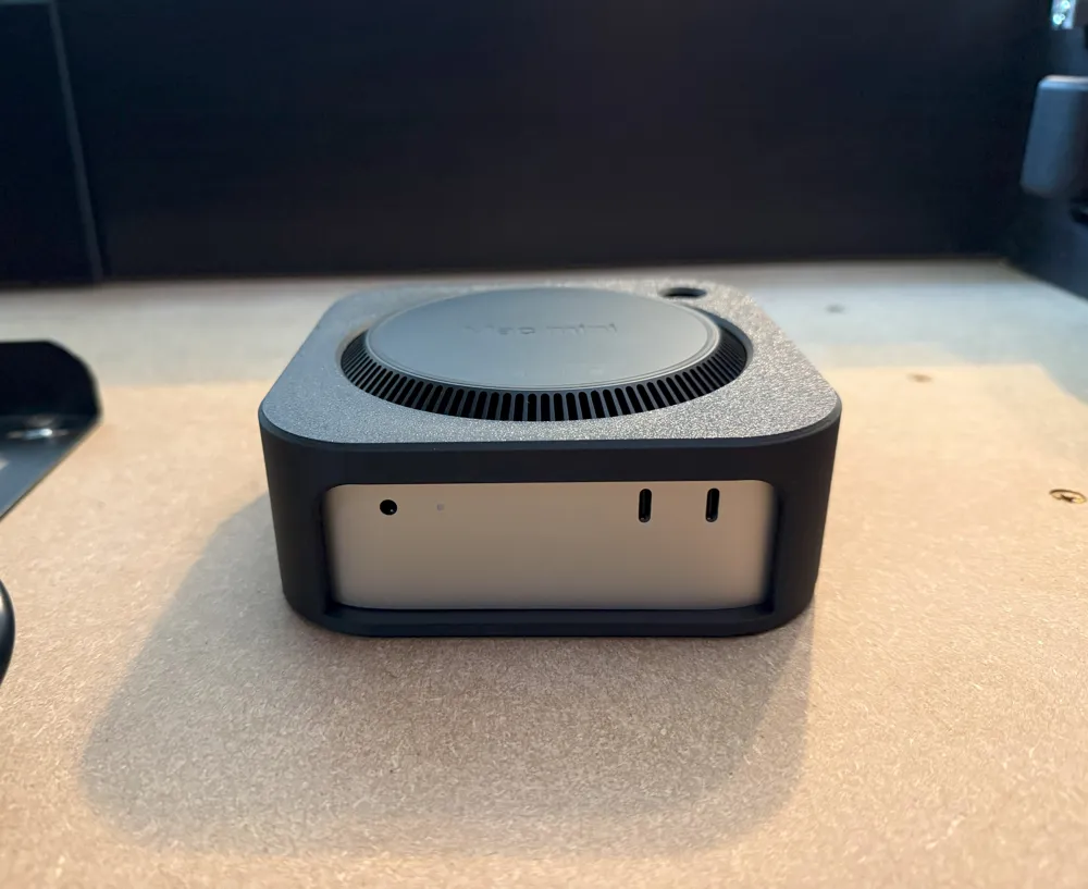 M4 Mac Mini - Vertical Wall Mount by PetaBytezMakerWorld: Download Free ...