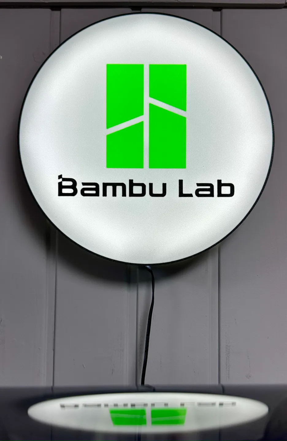 Bambu Lab Style Wall Lamp by Raulito3d - MakerWorld