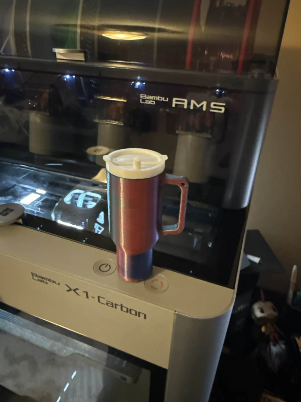 Stanley Cup with Key Chain slot by sammellema02 MakerWorld: Download ...