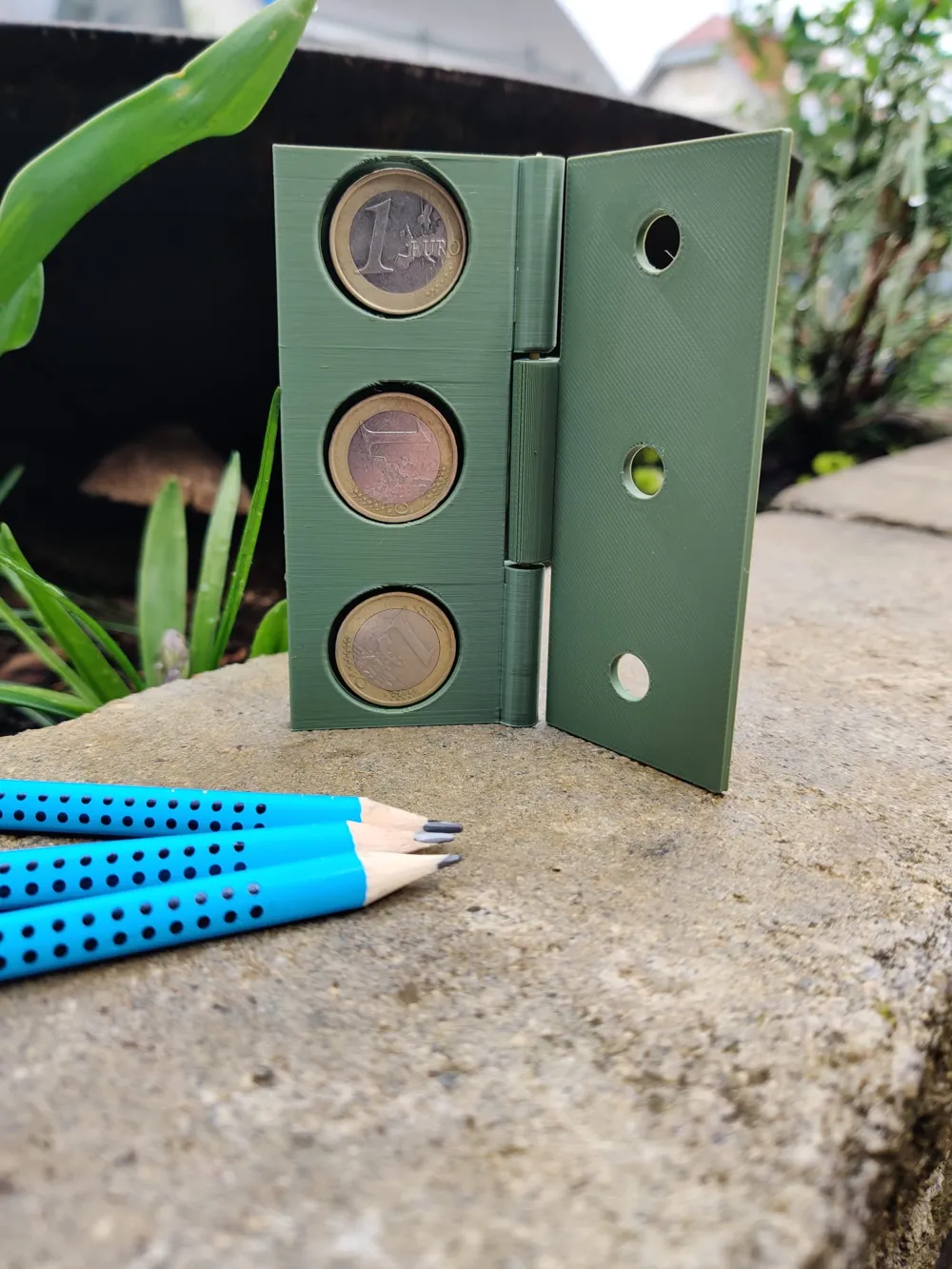 The Invincible Coins by woodbear MakerWorld: Download Free 3D Models