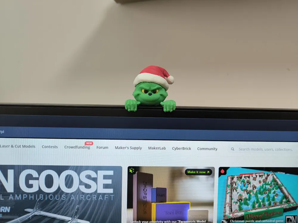 Monitor Grinch by Sevro MakerWorld: Download Free 3D Models