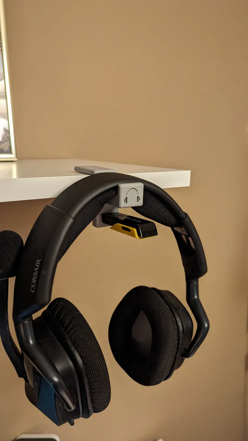Headphone holder with usb dongle support by Wackosaurus - MakerWorld