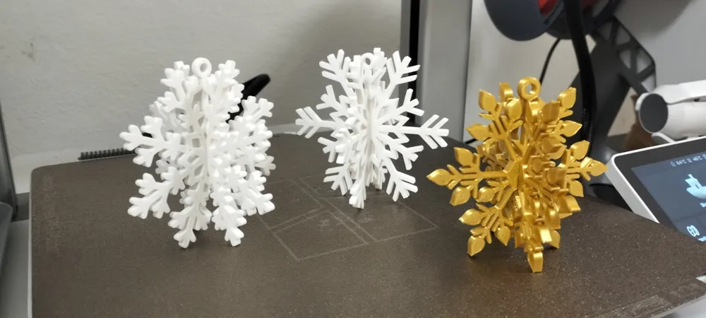 Snowflakes 3D - Free 3D Print Model - MakerWorld