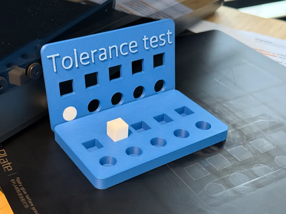 Tolerance test card by cyrilbouche - MakerWorld