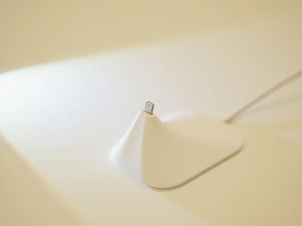 Lightning port iPhone stand - Free 3D Print Model - MakerWorld