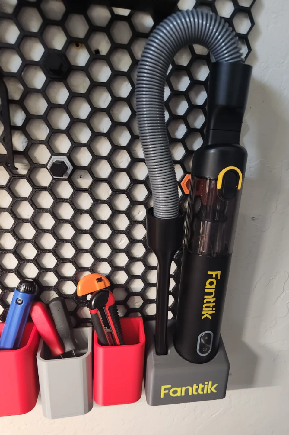 Fanttik Vacuum HSW Mount and Stand Remixed by atxlion - MakerWorld