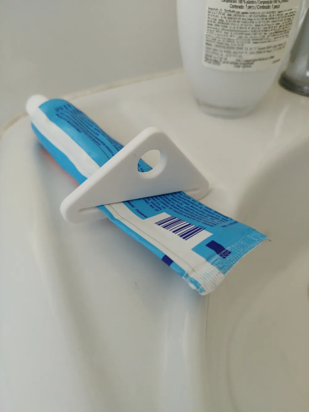 Simple Toothpaste Squeezer by Kochmanski MakerWorld: Download Free 3D Models