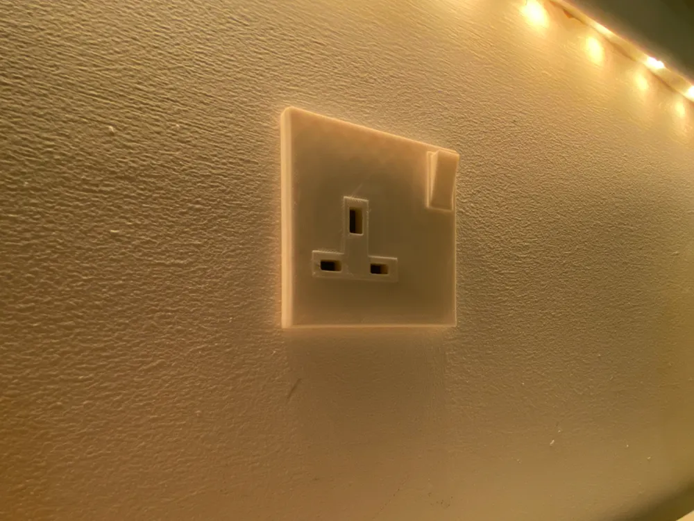 Fake UK Power Outlet (Prank) by vroomvroom97 - MakerWorld