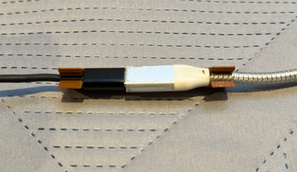 Cable Extender Lock – Secure Your Cables by SimplyAG - MakerWorld