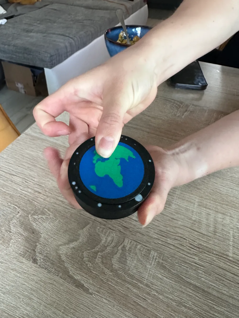 Planet Earth universe fidget spinner clicker by kisik20 - MakerWorld