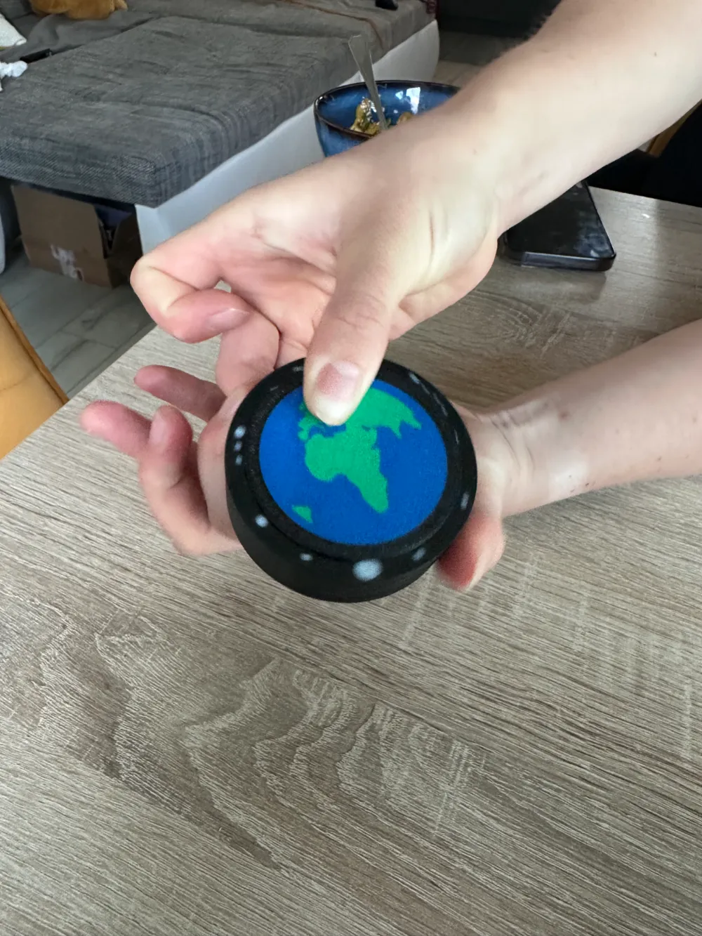 Planet Earth universe fidget spinner clicker by kisik20 - MakerWorld