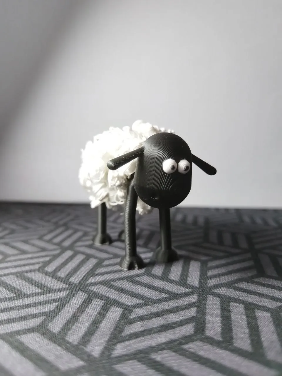 Poop Shaun the Sheep - Free 3D Print Model - MakerWorld