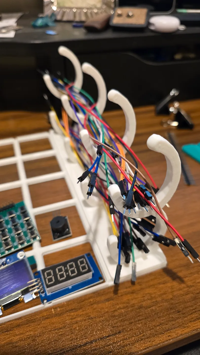 Gridfinity Wire Stand (1x5) for Dupont Wires by NotMilk - MakerWorld