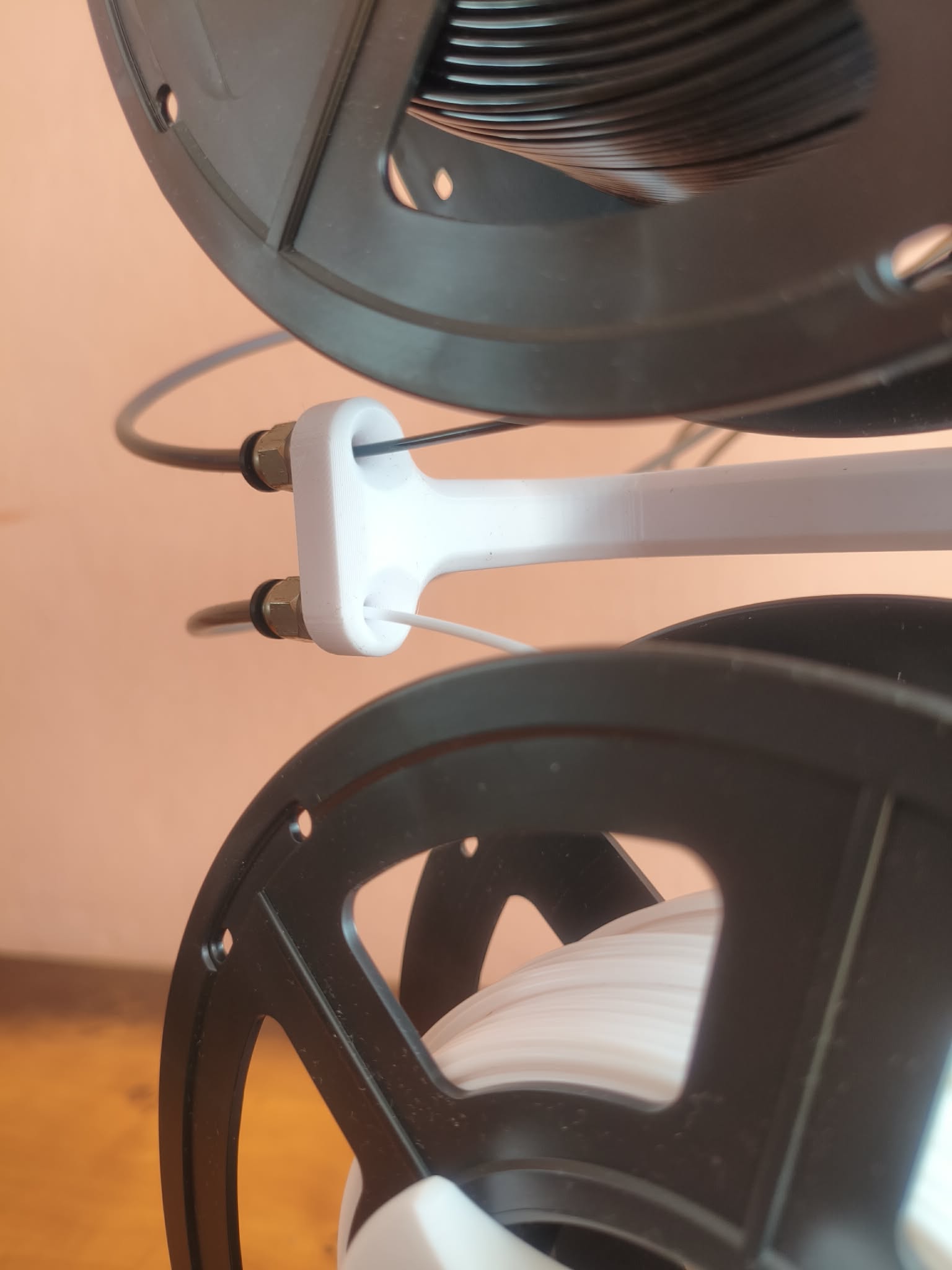 4 spools holder on frame for bambu a1 BMCU - Free 3D Print Model ...