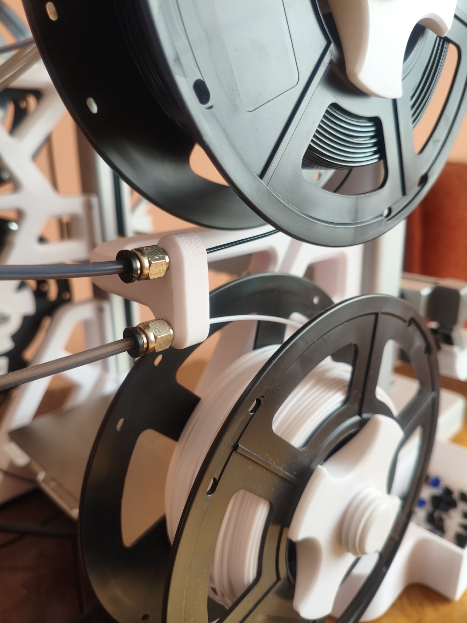 4 spools holder on frame for bambu a1 BMCU - Free 3D Print Model ...