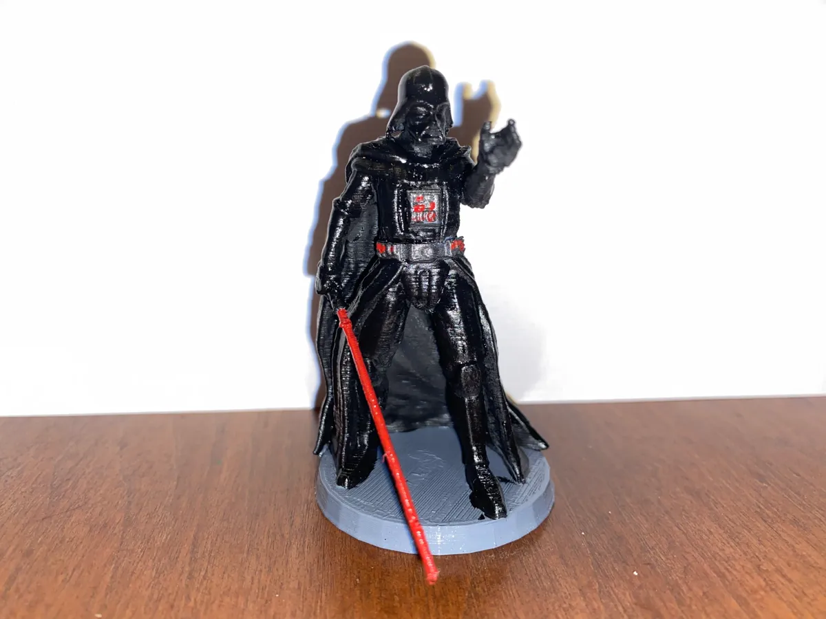 Darth Vader com Sabre de Luz Vermelho em Base - Modelo gratuito para ...