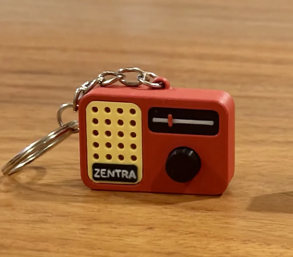 Old Timey Transistor Radio Keychain by meat printer MakerWorld ...