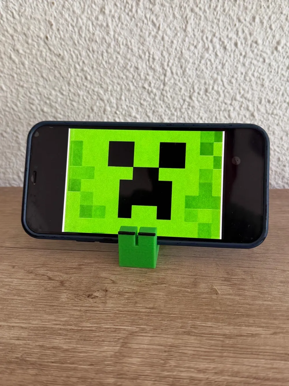 Creeper 2-in-1 Keychain + Phone Stand