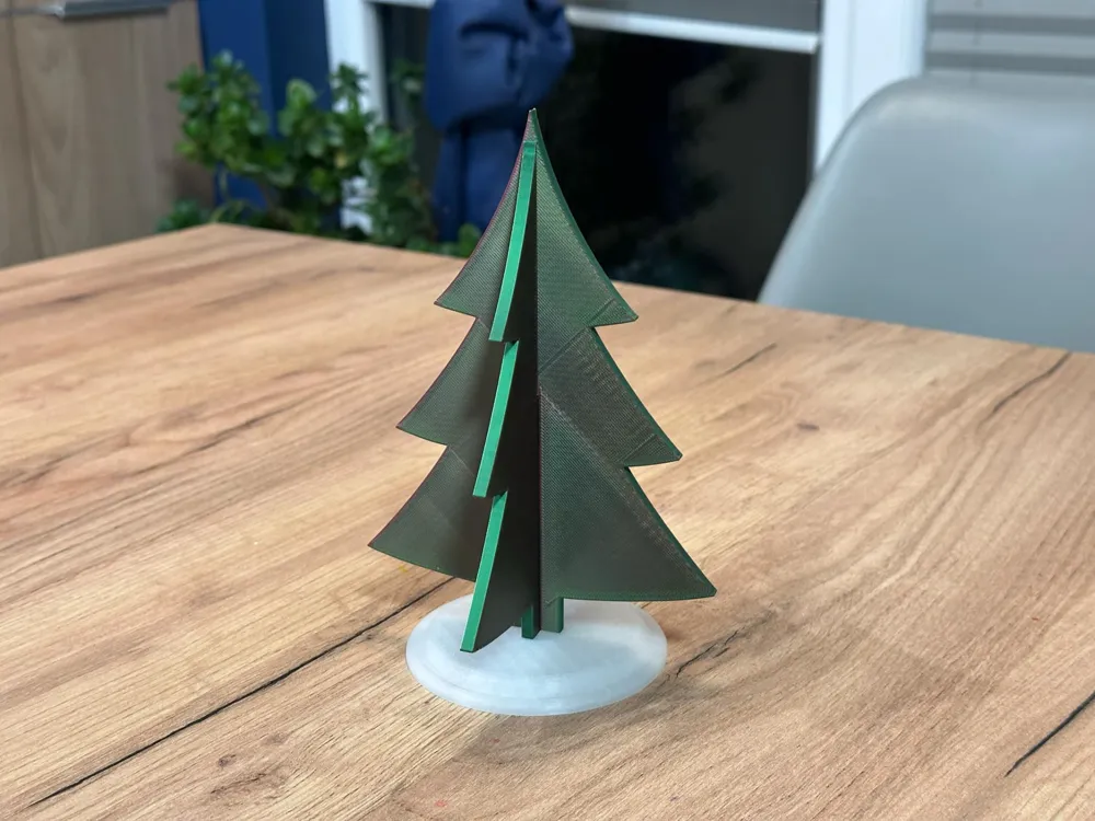 Simple Christmas tree by Nicek - MakerWorld