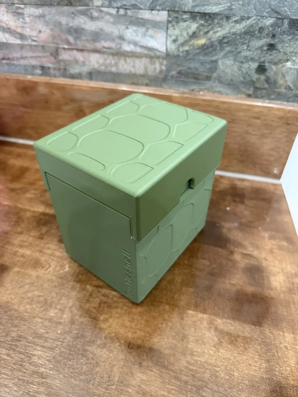 "Turtle Shell" TCG card box - Free 3D Print Model - MakerWorld