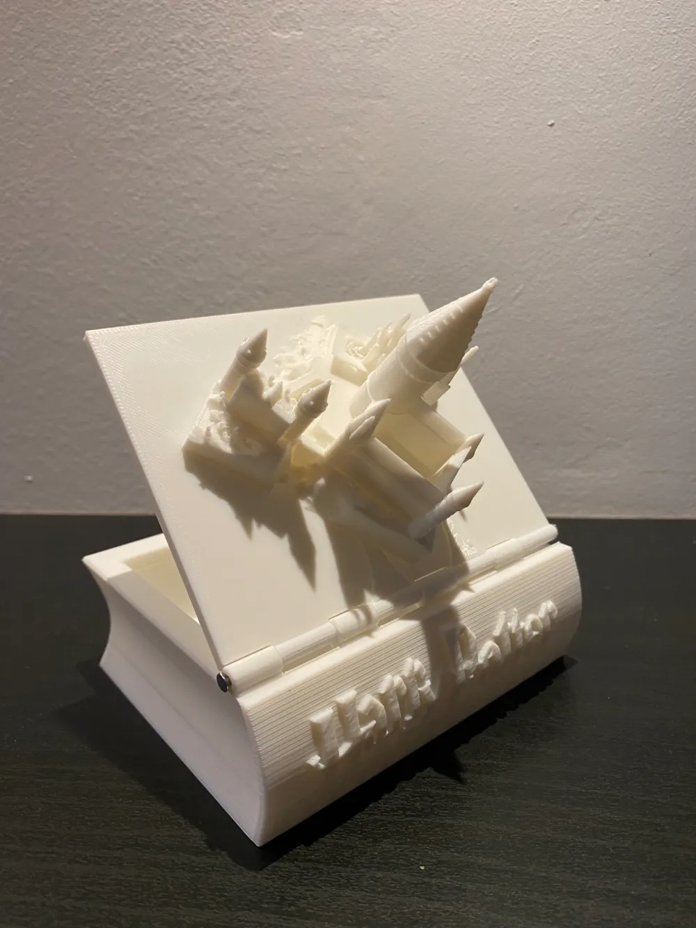 Hogwarts Castle Box - Free 3D Print Model - MakerWorld