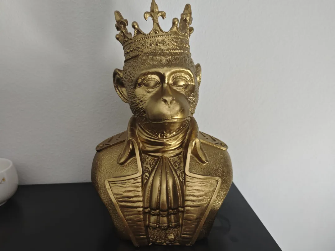 royal monkey portrait - Free 3D Print Model - MakerWorld