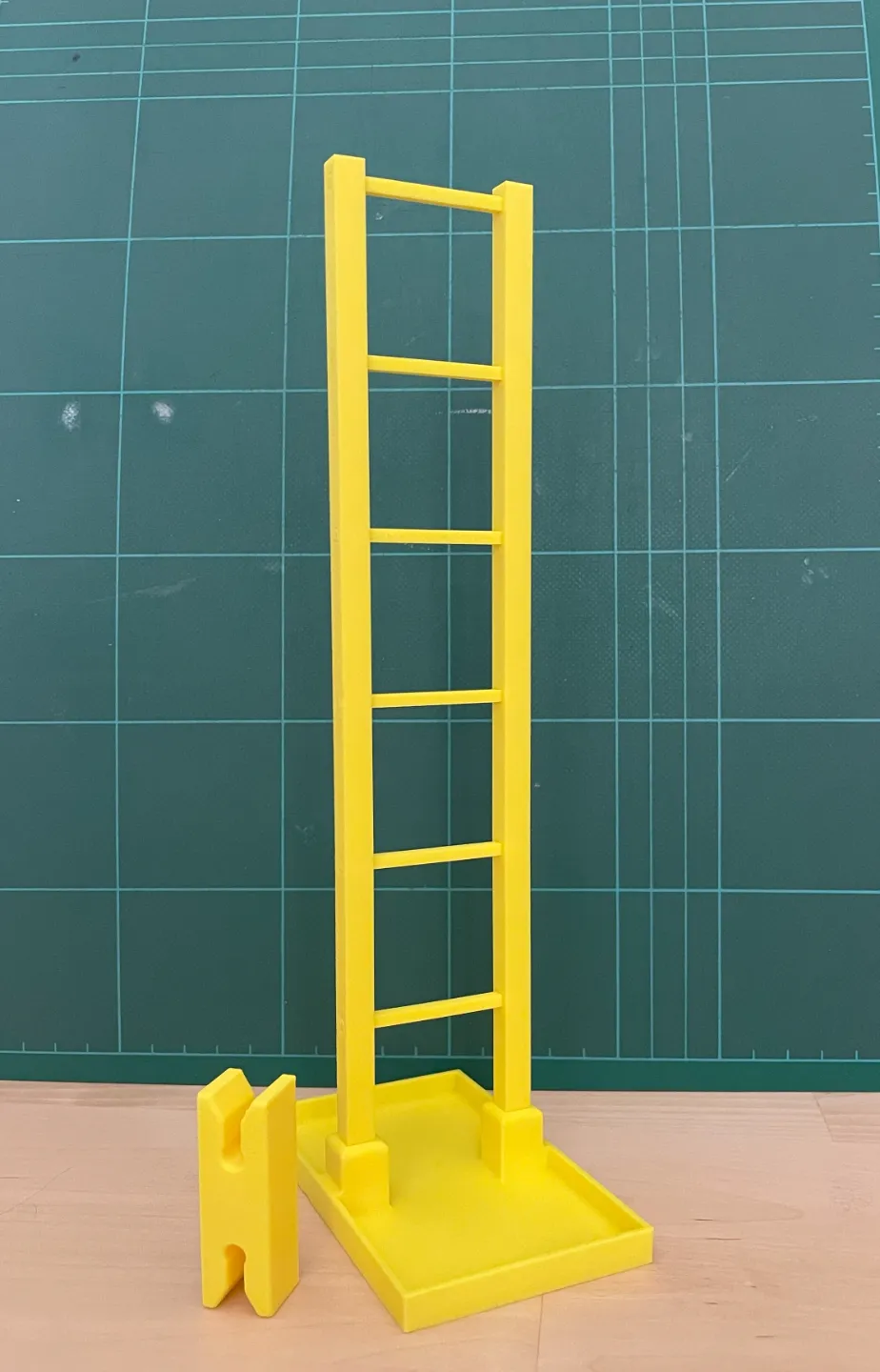 Tumble down the ladder by Nat - MakerWorld