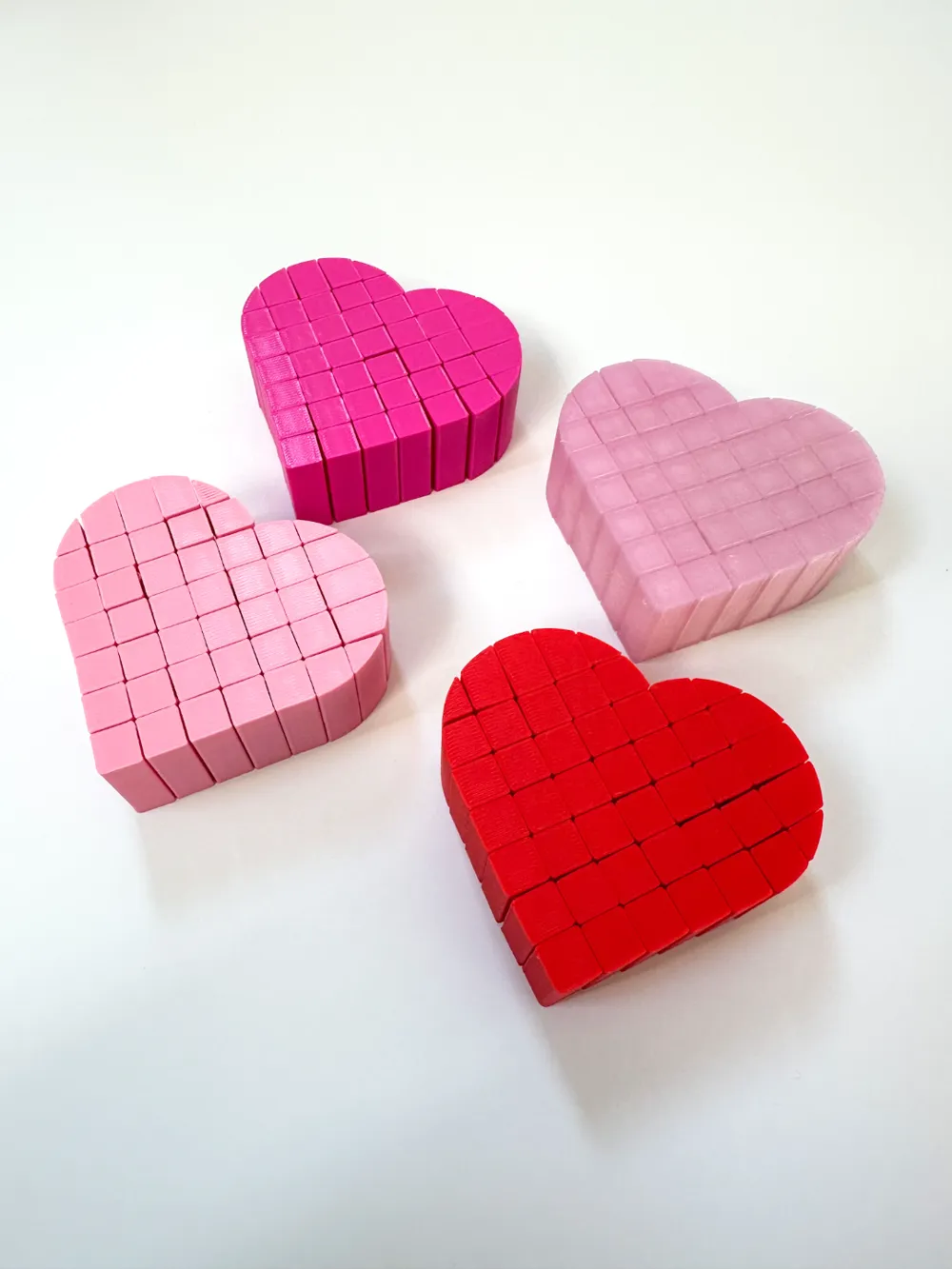 Pixel Heart Fidget by 3DPmom MakerWorld: Download Free 3D Models