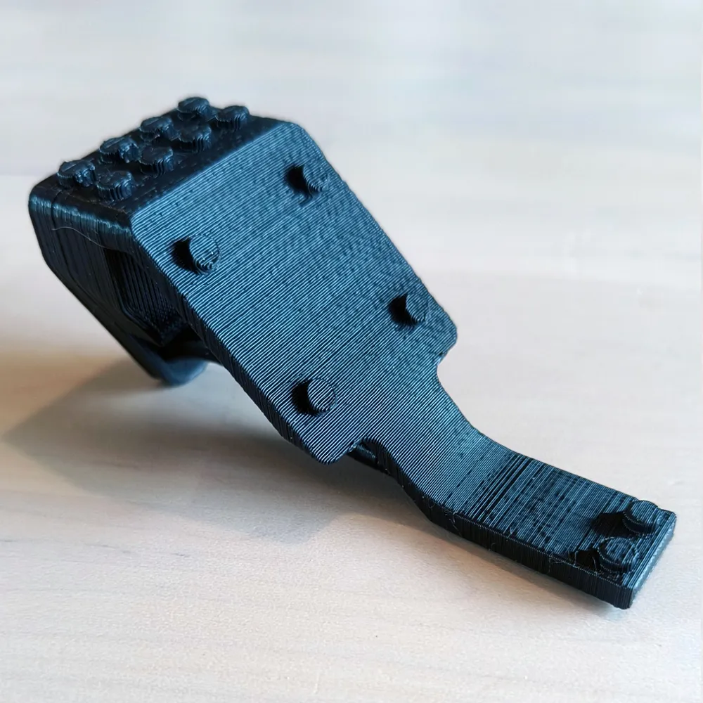 L€GO - Speed Champions Wall Mount by Tarjei S. H. - MakerWorld