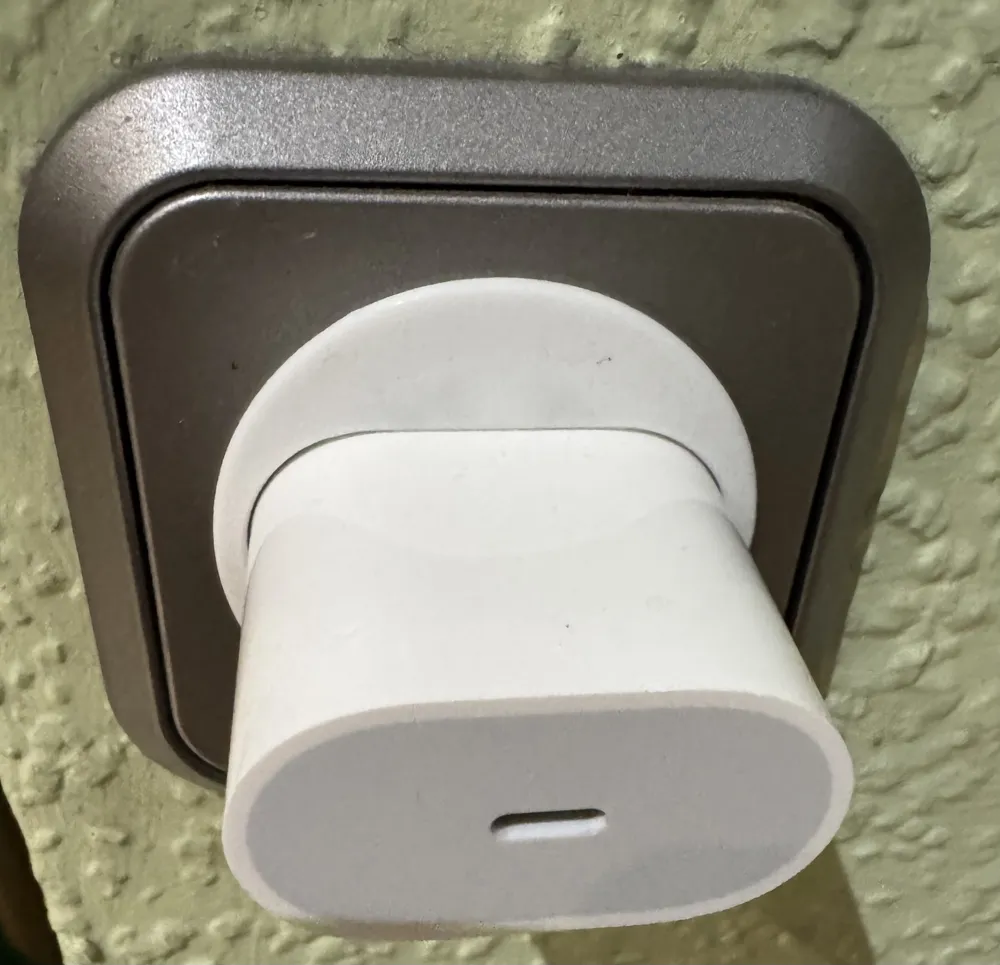 Schuko Socket Adapter - Free 3D Print Model - MakerWorld