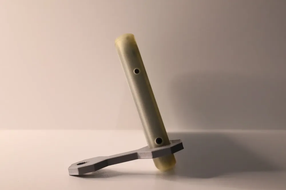 Smartphone Stand (Key Shaped) by nomikab MakerWorld: Download Free 3D ...