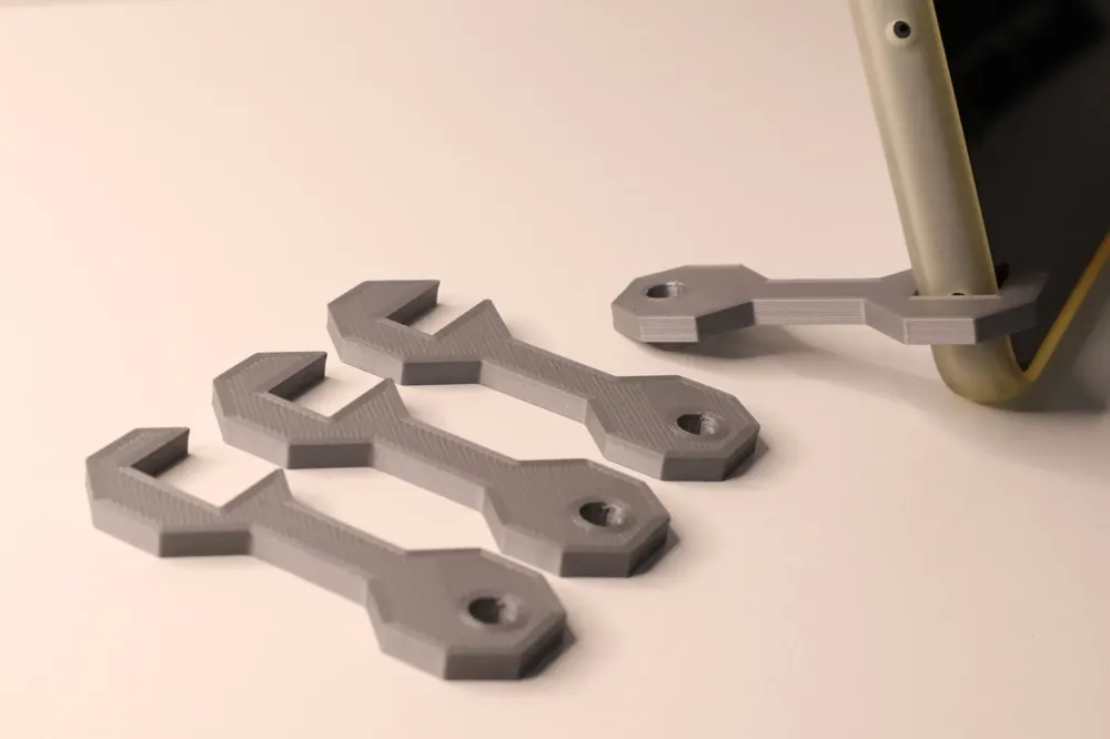 Smartphone Stand (Key Shaped) by nomikab MakerWorld: Download Free 3D ...
