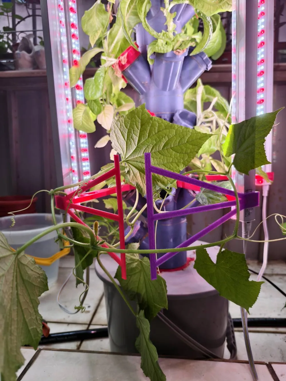 Hydroponic Tower Plant Support Attachment (for use with light stand) by ...
