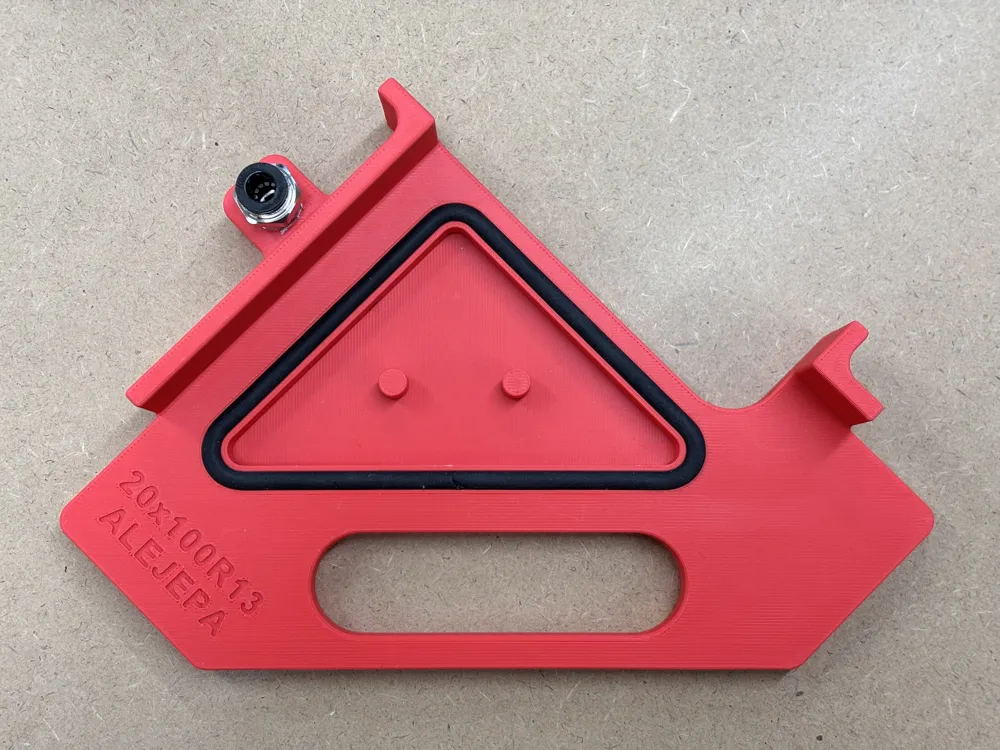 Vacuum-clamped Skirt Board Router Jig by alejepa MakerWorld: Download ...