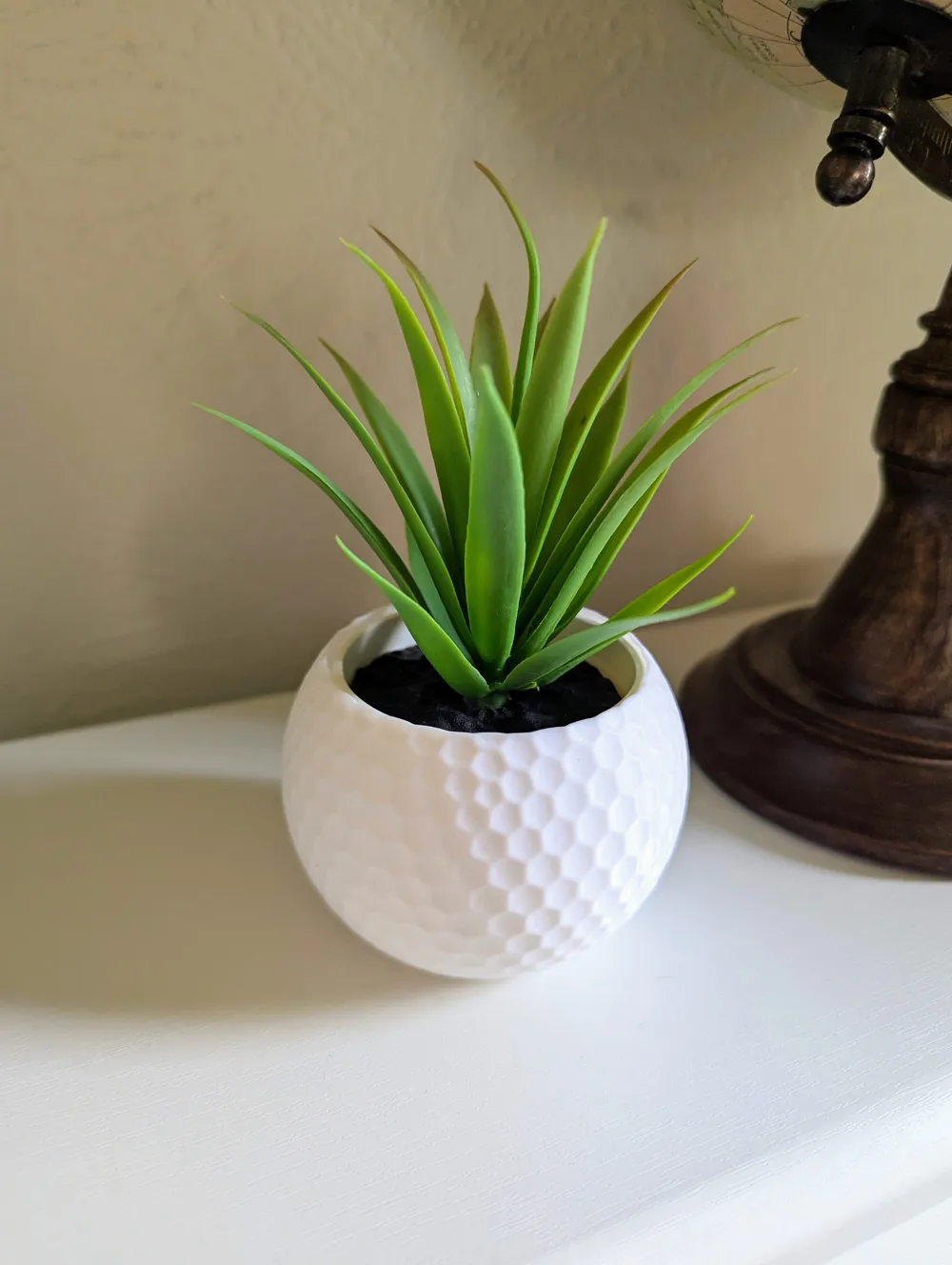 2.25" Golf Ball Planter - Spiral Vase Print by Jake Bartlett MakerWorld ...