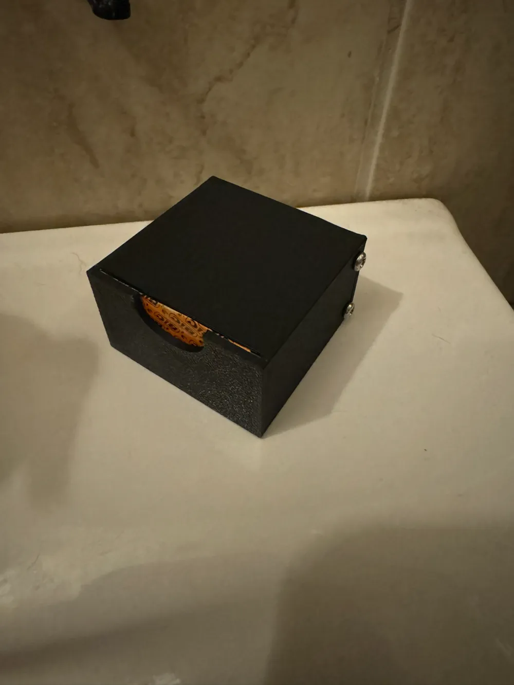 Double Edge Saftey Razor Holder/Dispenser by Marek - MakerWorld