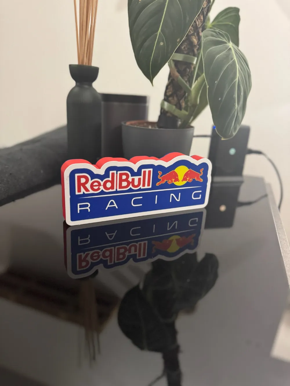 Red Bull Racing Lightbox by 3D Druck Lagune - MakerWorld