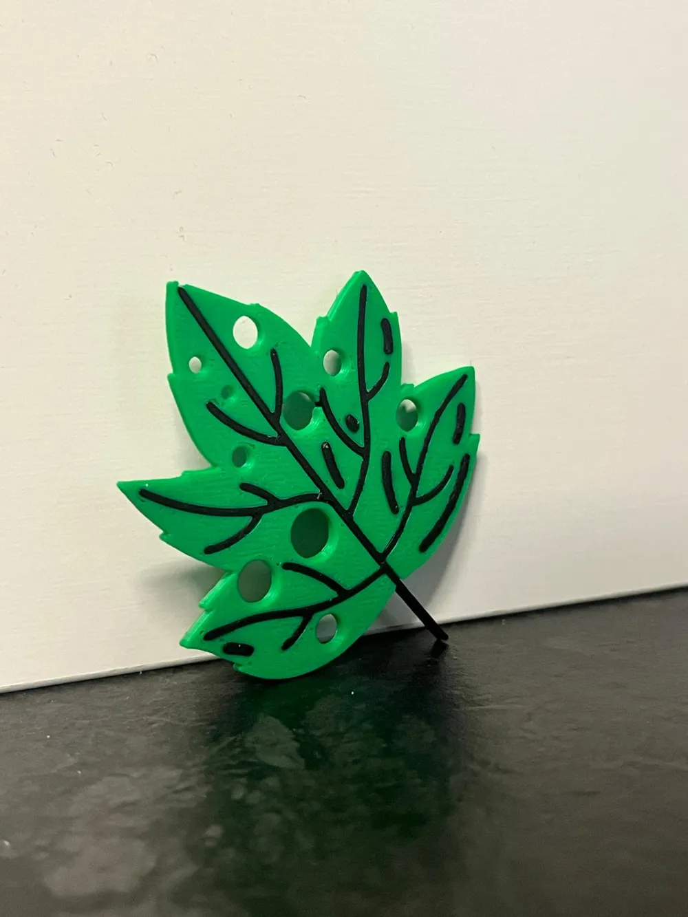 Ergonomic Herb Stripper – Leaf Design - Free 3D Print Model - MakerWorld