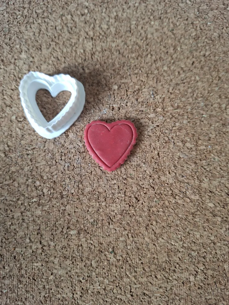 Scalloped heart and little hearts clay cutter - Free 3D Print Model ...