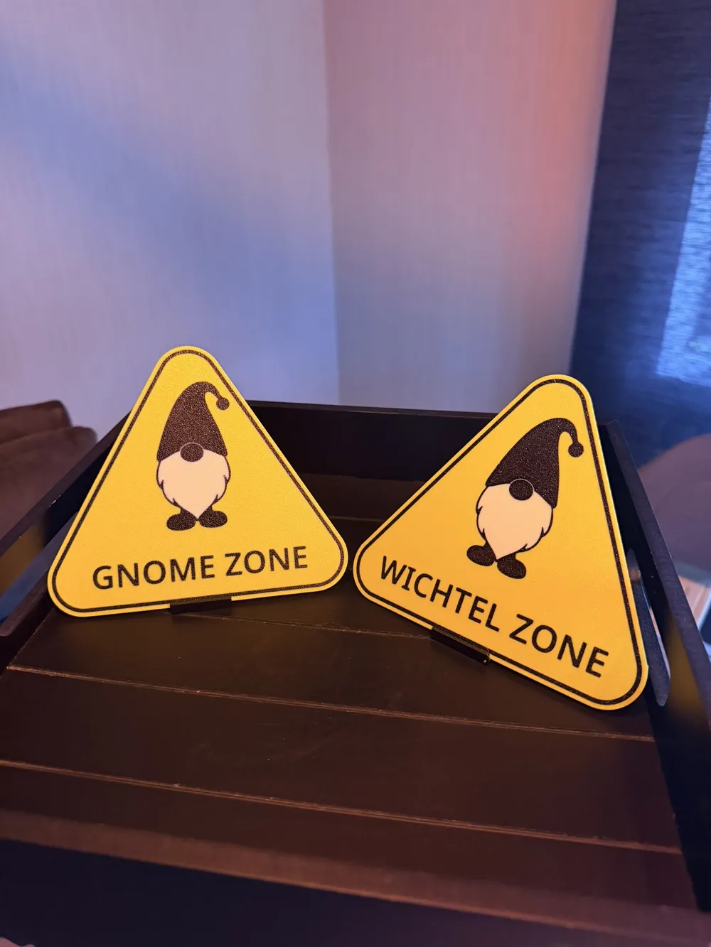 Wichtel Gnome Zone Warning Sign Elf on the Shelf von NodeJ3D MakerWorld: Kostenlose 3D-Modelle ...