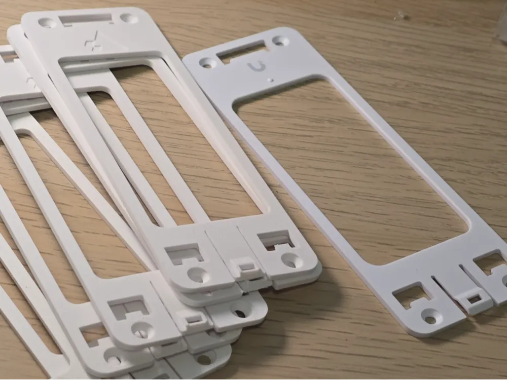 Placa Trasera para Unifi Reader Ultra por 3DMuslim MakerWorld: Descarga ...