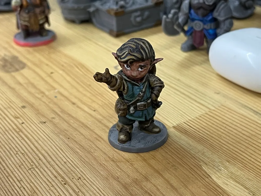 Halfling Rogue Miniature| 3D Printable DnD by Redsing_ART MakerWorld ...