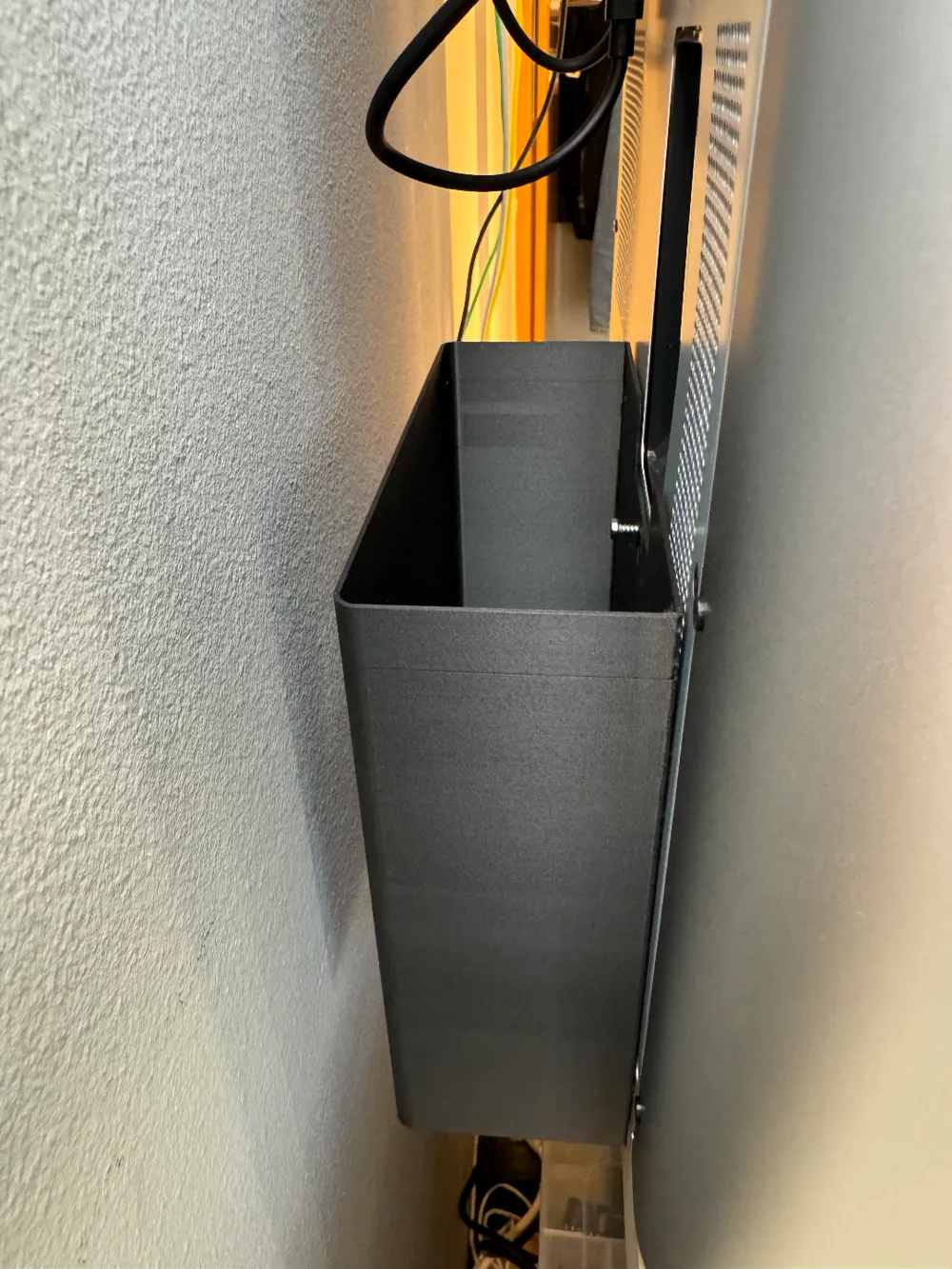 XXL X1C/P1S Filament "Poop" Chute - Screw Mounted by Lukas - MakerWorld