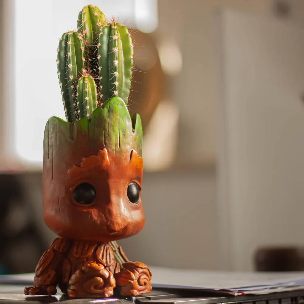 MACETA BEBÉ GROOT ENCANTADOR por CzainMakerWorld: Descarga Modelos 3D ...